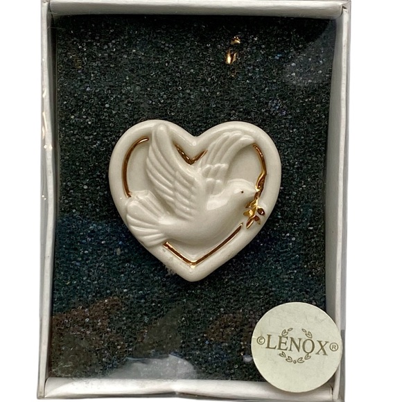 Lenox | Jewelry | Vintage Lenox Porcelain Heart Dove Brooch | Poshmark